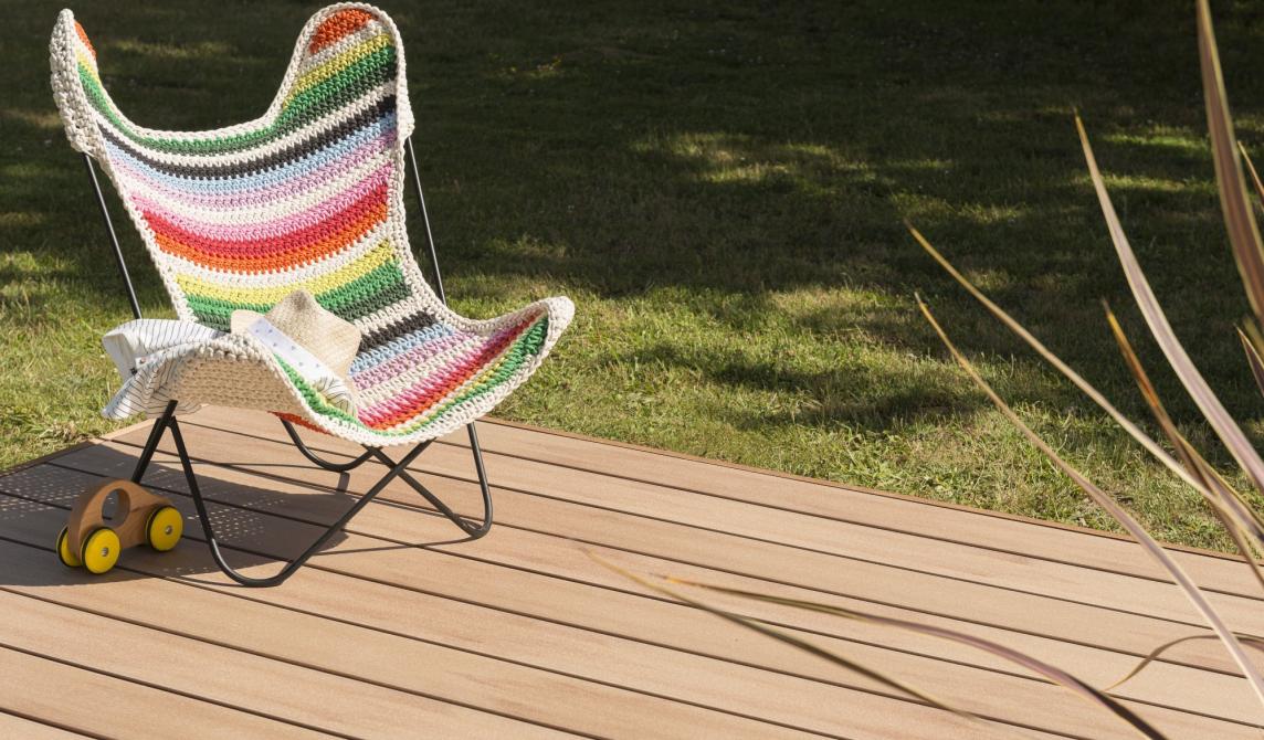 Smooth Emotion wood composite deck board